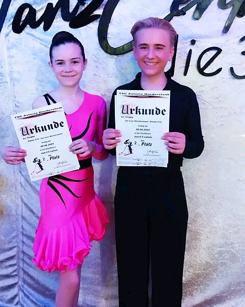 Ian und Emma auch in der C-Klasse erfolgreich - TanzCentrum Gold und ...